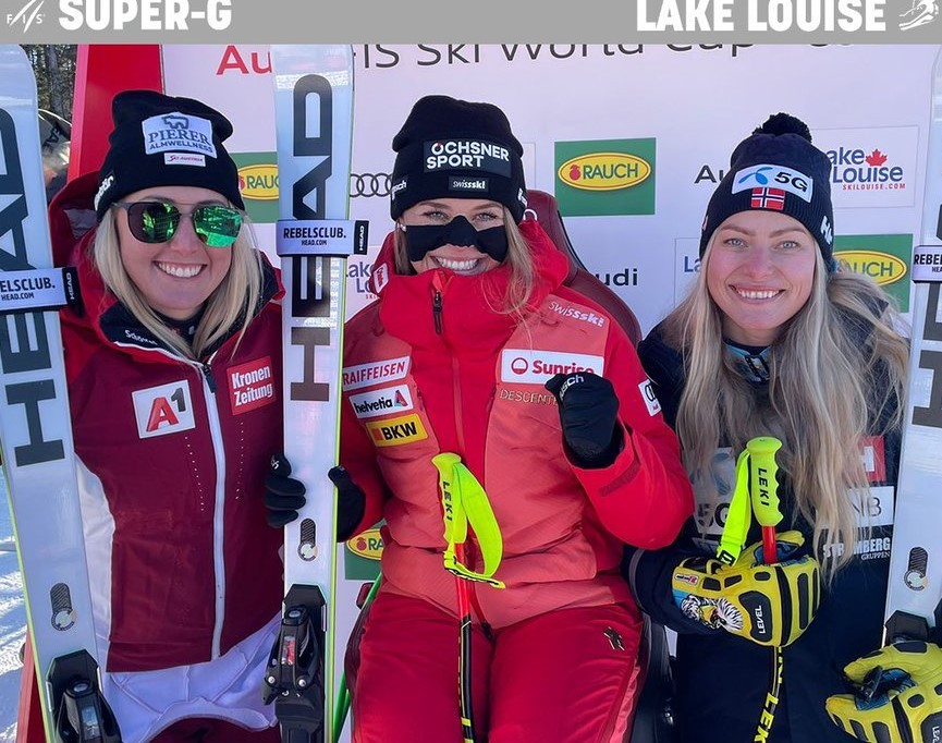 Corinne Suter a câștigat proba de SuperG de la Lake Louise - Ski Magazine